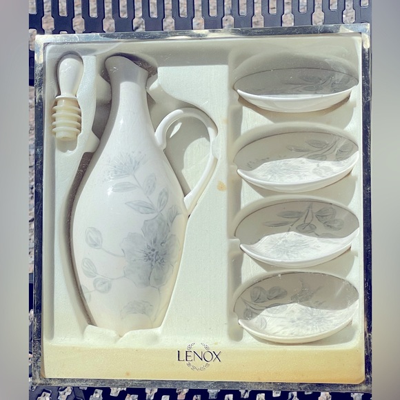 Lenox | Art | Lenox Money Tree Oil Bottle Holiday Gift Set Nwt | Poshmark